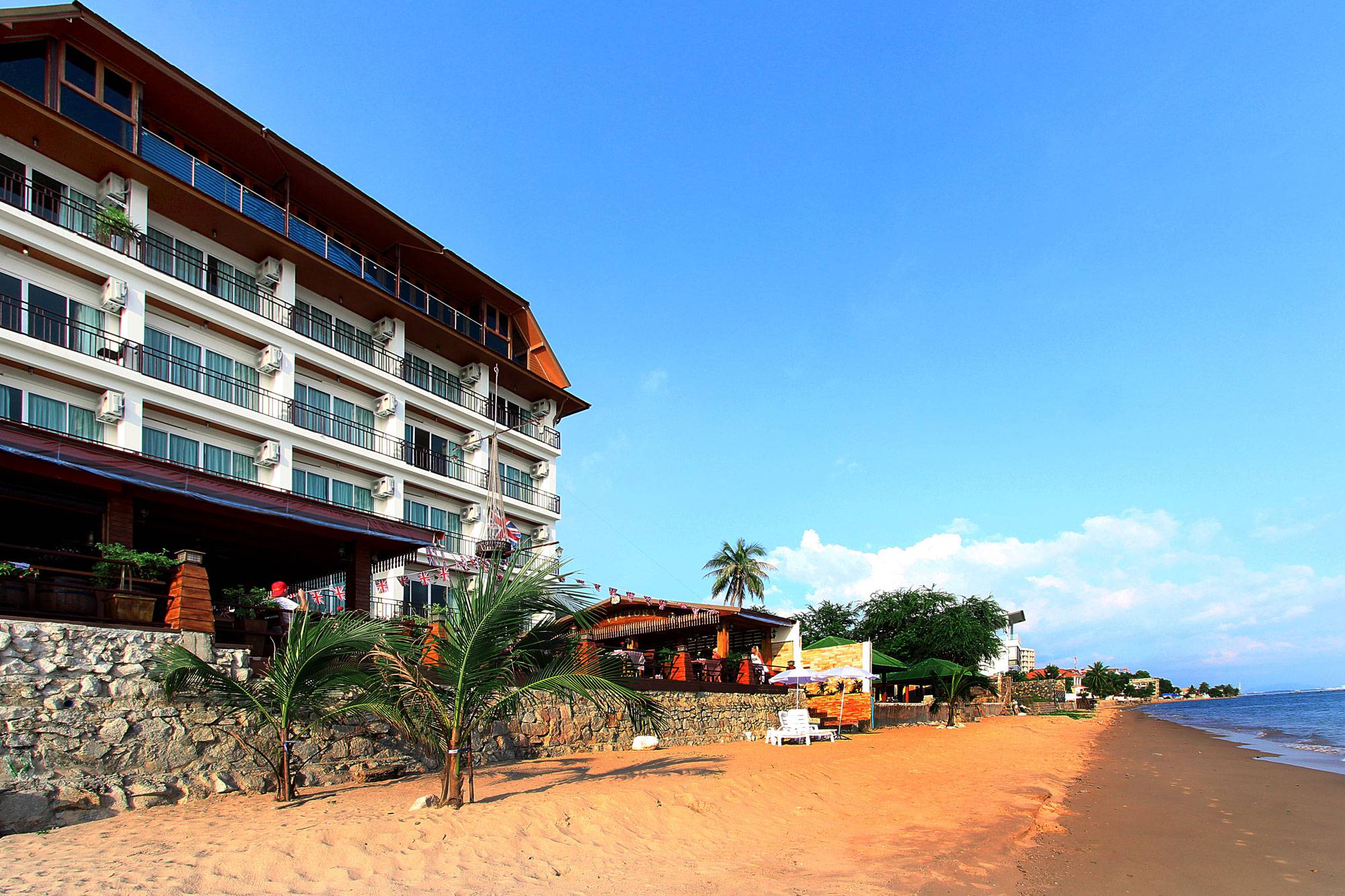 Boutique beachfront accommodation, Ban Chang, Thailand. The Lord Nelson ...